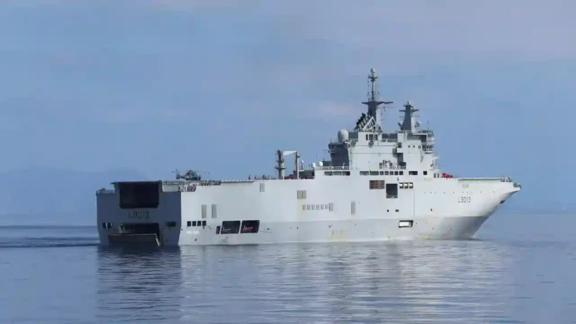 צרפת שולחת נושאת מסוקים לקרבת עזה שתשמש כבית חולים נייד - Nziv.net